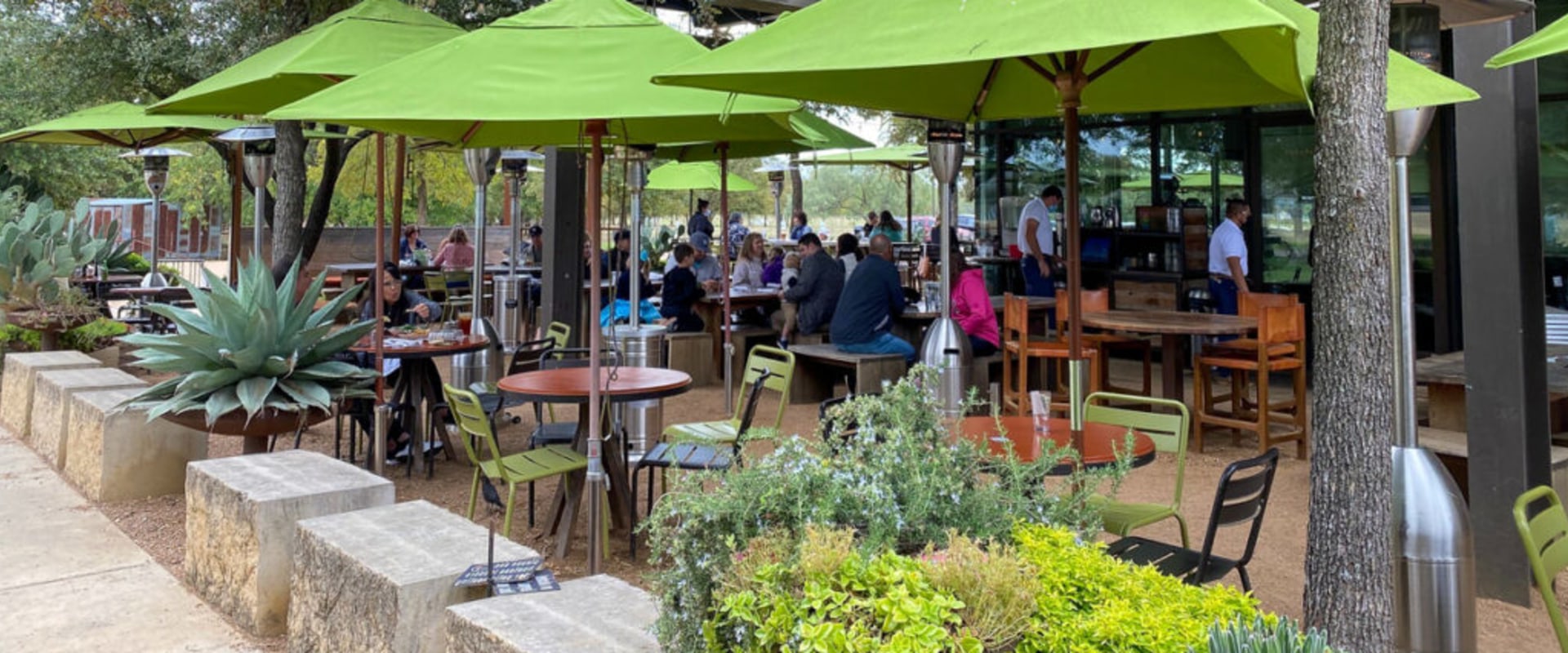 Outdoor Dining Experiences at Fine Dining Restaurants in Central Texas